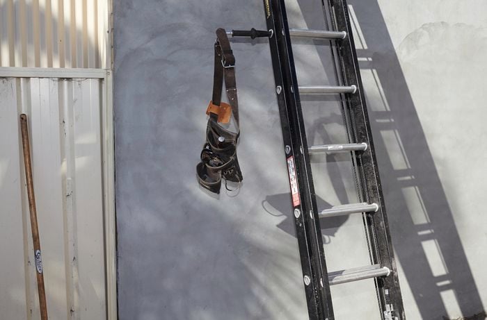 How To Use a Ladder Correctly - Bunnings New Zealand