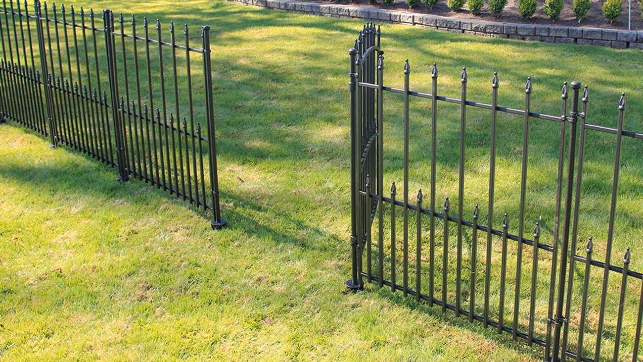 Your Guide To Peak's No-Dig Fences - Bunnings Australia