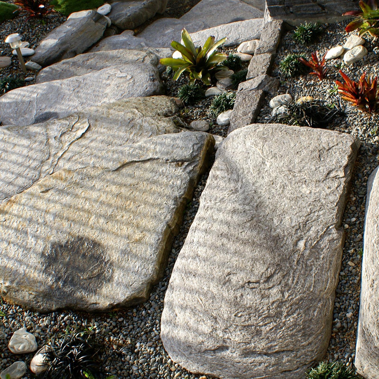 WestStone 300-500mm Round Waterworn Stepping Stone - Bunnings New Zealand