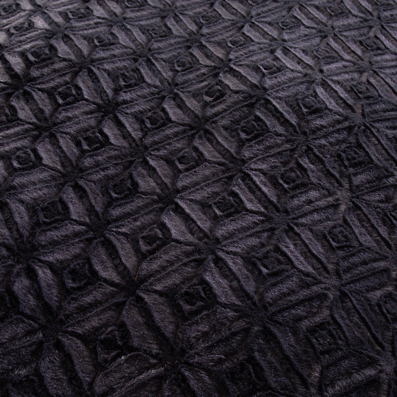Dreamaker Teddy Fleece Embossed Quilt Cover Set Geometric Charcoal ...