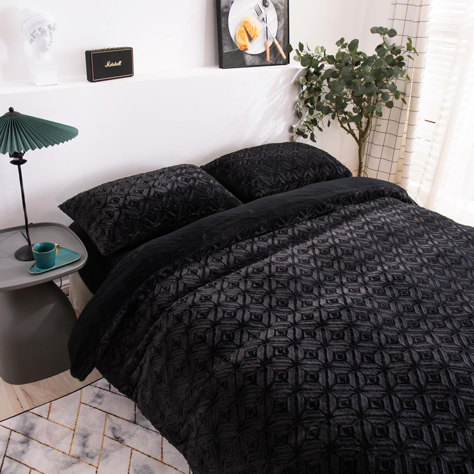 Dreamaker Teddy Fleece Embossed Quilt Cover Set Geometric Charcoal ...
