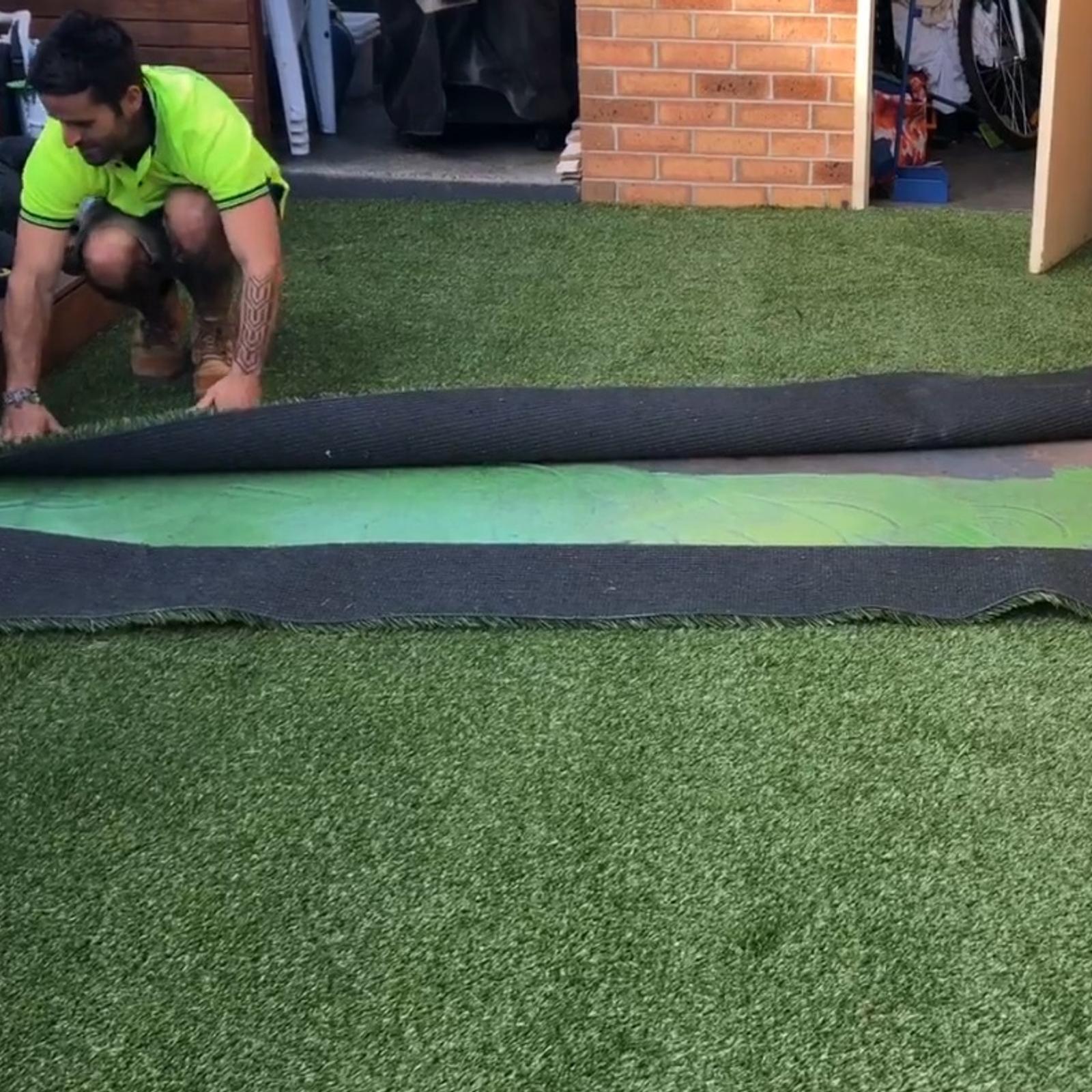 Tuff Turf 1L Artificial Grass Adhesive - Bunnings New Zealand