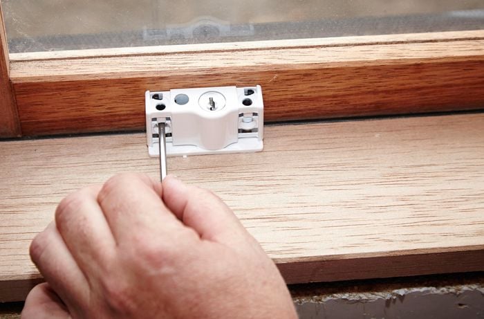How To Install Awning Window Locks - Bunnings Australia