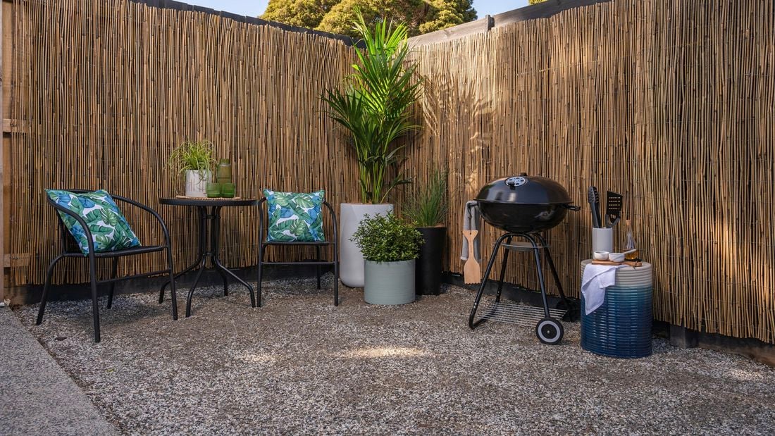 How To Install Bamboo Screening - Bunnings Australia