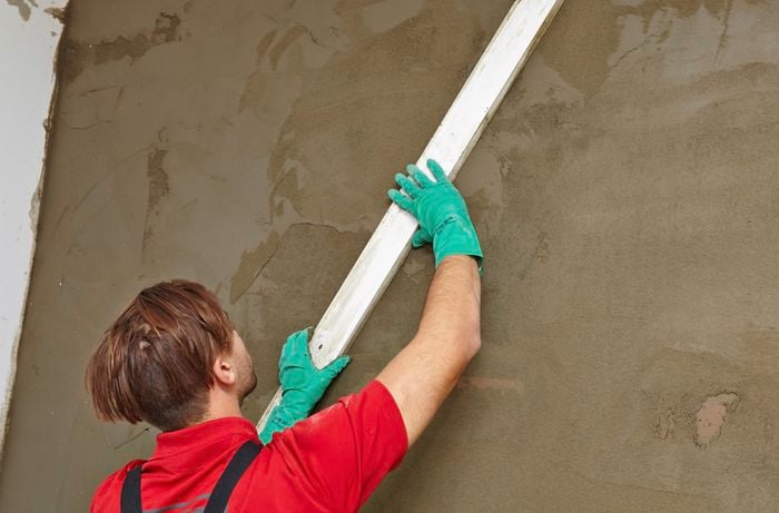 How To Hard Plaster a Brick Wall - Bunnings New Zealand