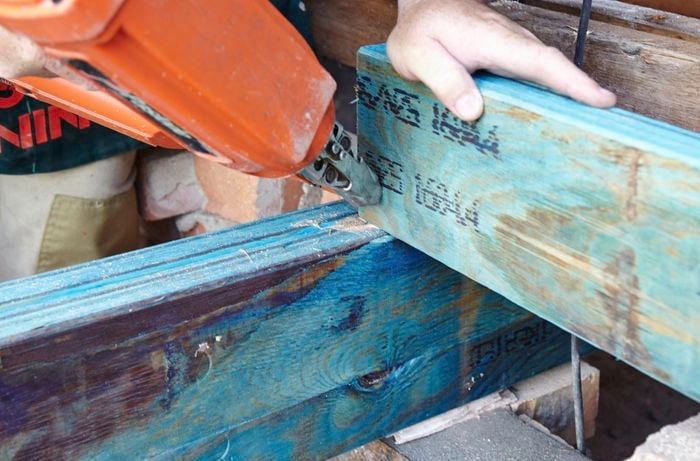 How To Install a Subfloor - Bunnings Australia