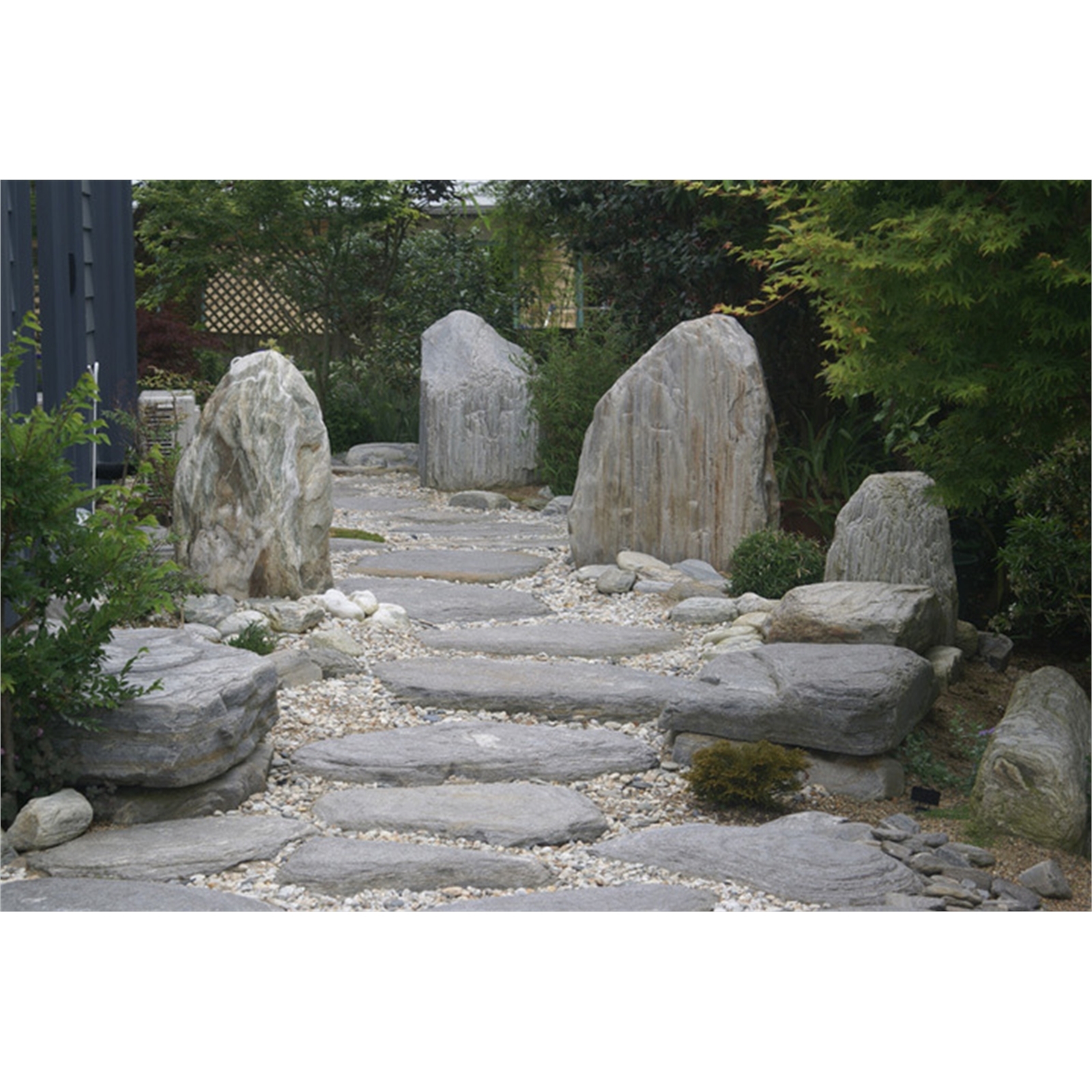 WestStone Alpine Feature Rock 1200mm+ - Bunnings New Zealand