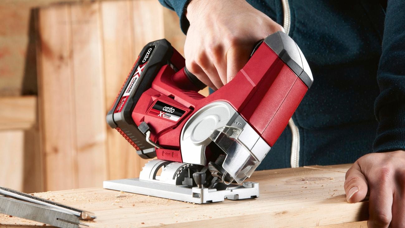 How To Use A Jigsaw Power Tool - Bunnings New Zealand
