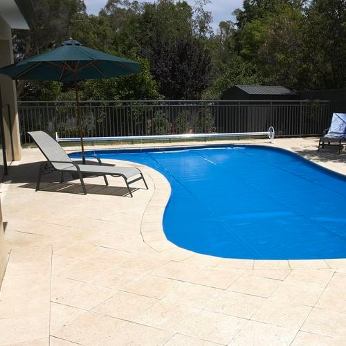 Daisy Pool Covers 4.4m Adjustable Budget Pool Roller - Bunnings Australia