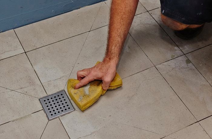 How To Tile a Shower Tray - Bunnings Australia