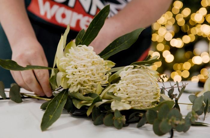 How to Make a Native Christmas Wreath - Bunnings Australia